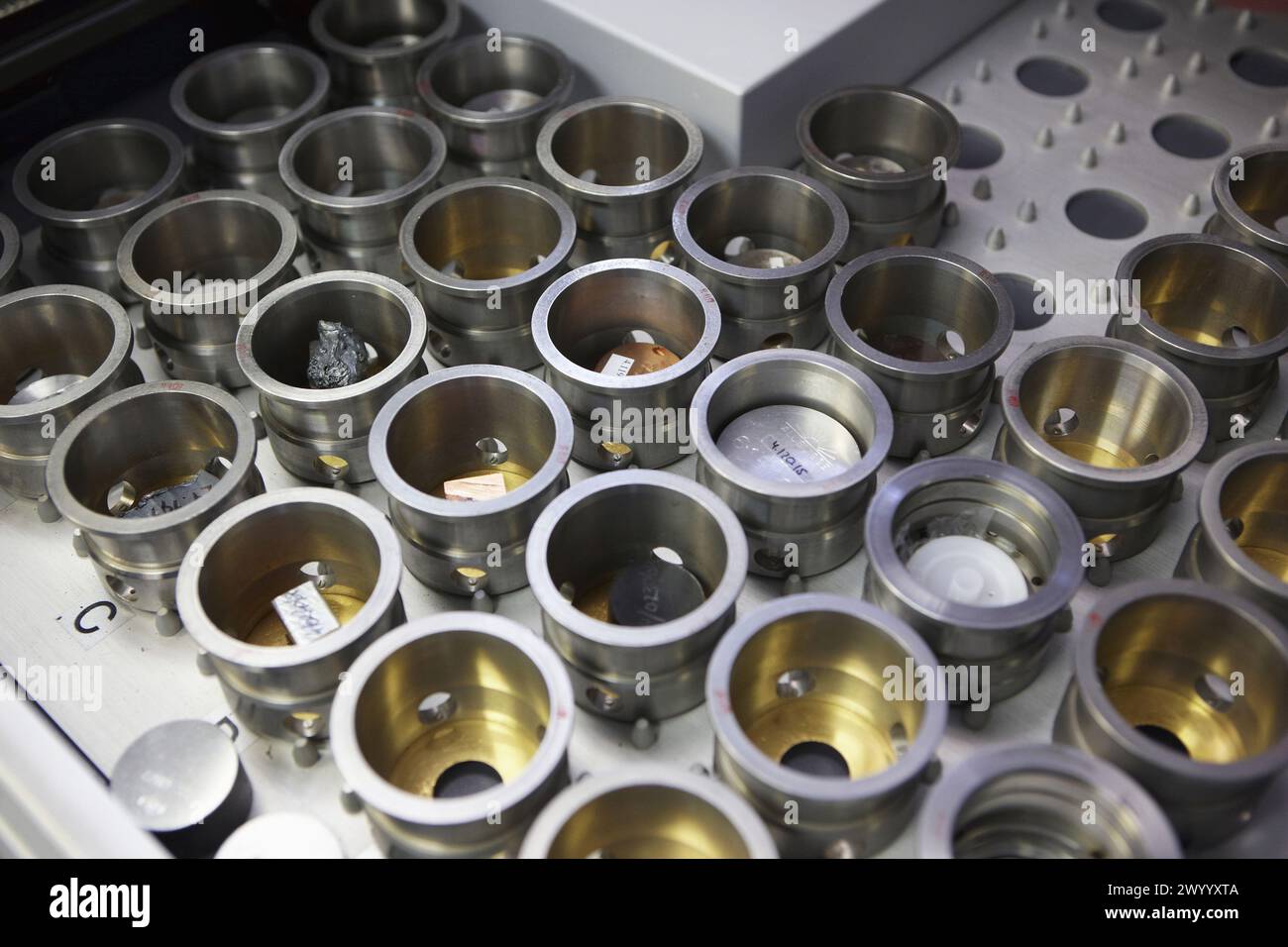 Metallographic test hi-res stock photography and images - Alamy