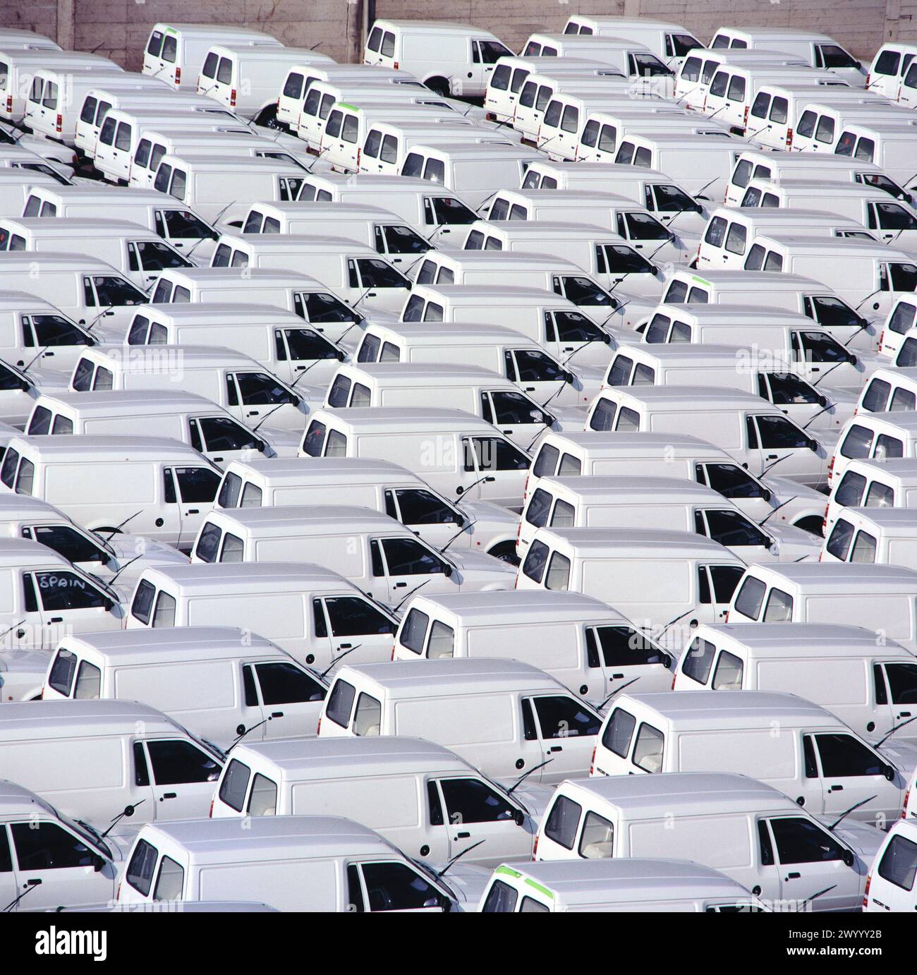 Multiple vans hi-res stock photography and images - Alamy