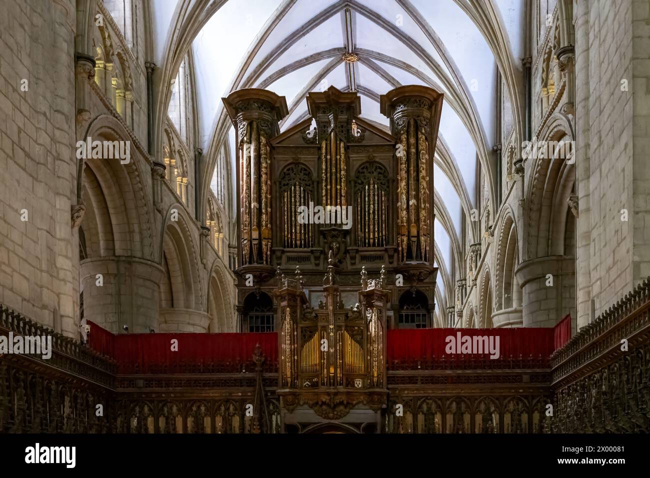 Organ in Gloucester cathedral, Gloucestershire, England Stock Photo - Alamy