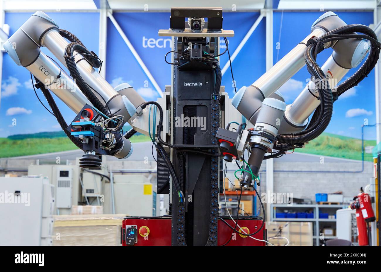 Use of flexible robotics in industrial manufacturing processes, Mobile ...