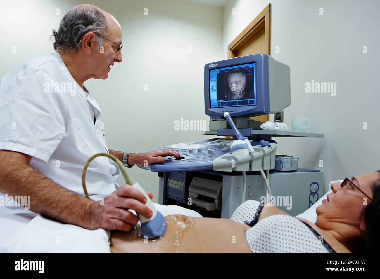 Human foetus sonography hi-res stock photography and images - Alamy