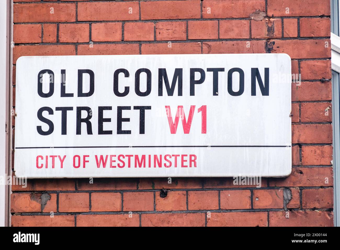 London street signs: Old Compton Street W1 Stock Photo - Alamy