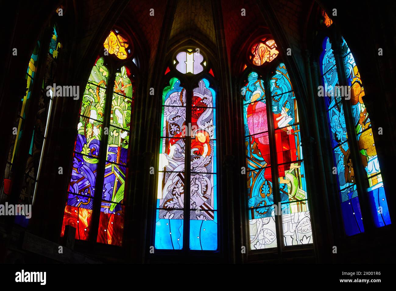 Stained glass windows, Cathedral Saint Cyr and Sainte Julitte, Nevers ...