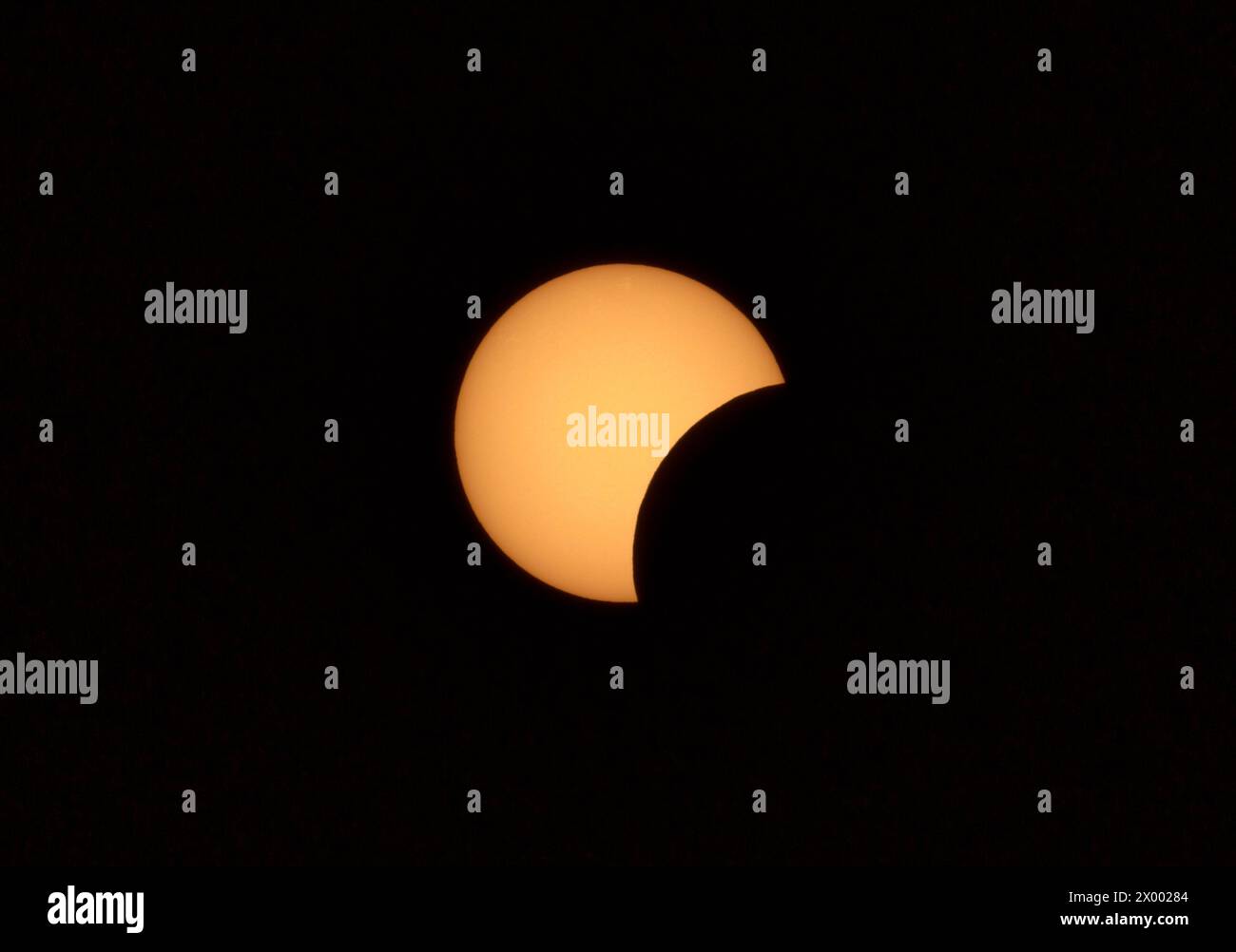 Naples, USA. 08th Apr, 2024. The 2024 North American Solar Eclipse as ...