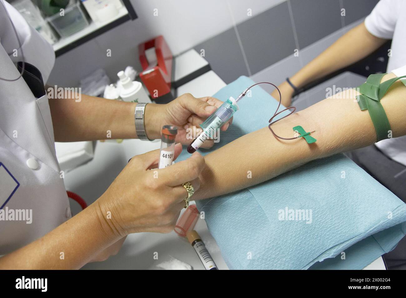 Blood extraction tests hi-res stock photography and images - Alamy