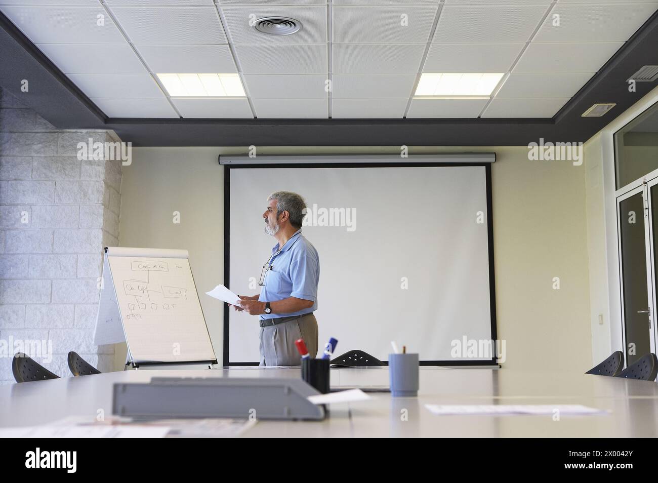 1950s conference room hi-res stock photography and images - Alamy