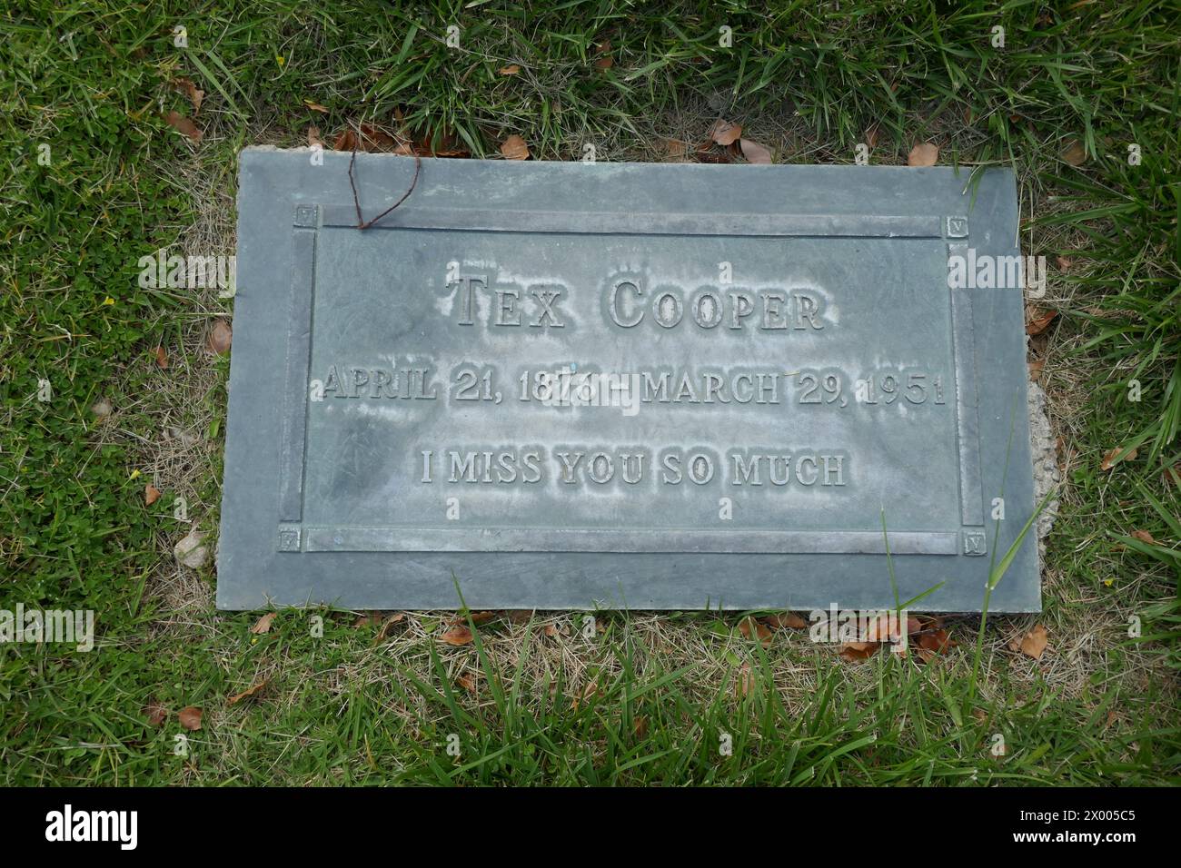 North Hollywood, California, USA 5th April 2024 Actor Tex Cooper Grave ...
