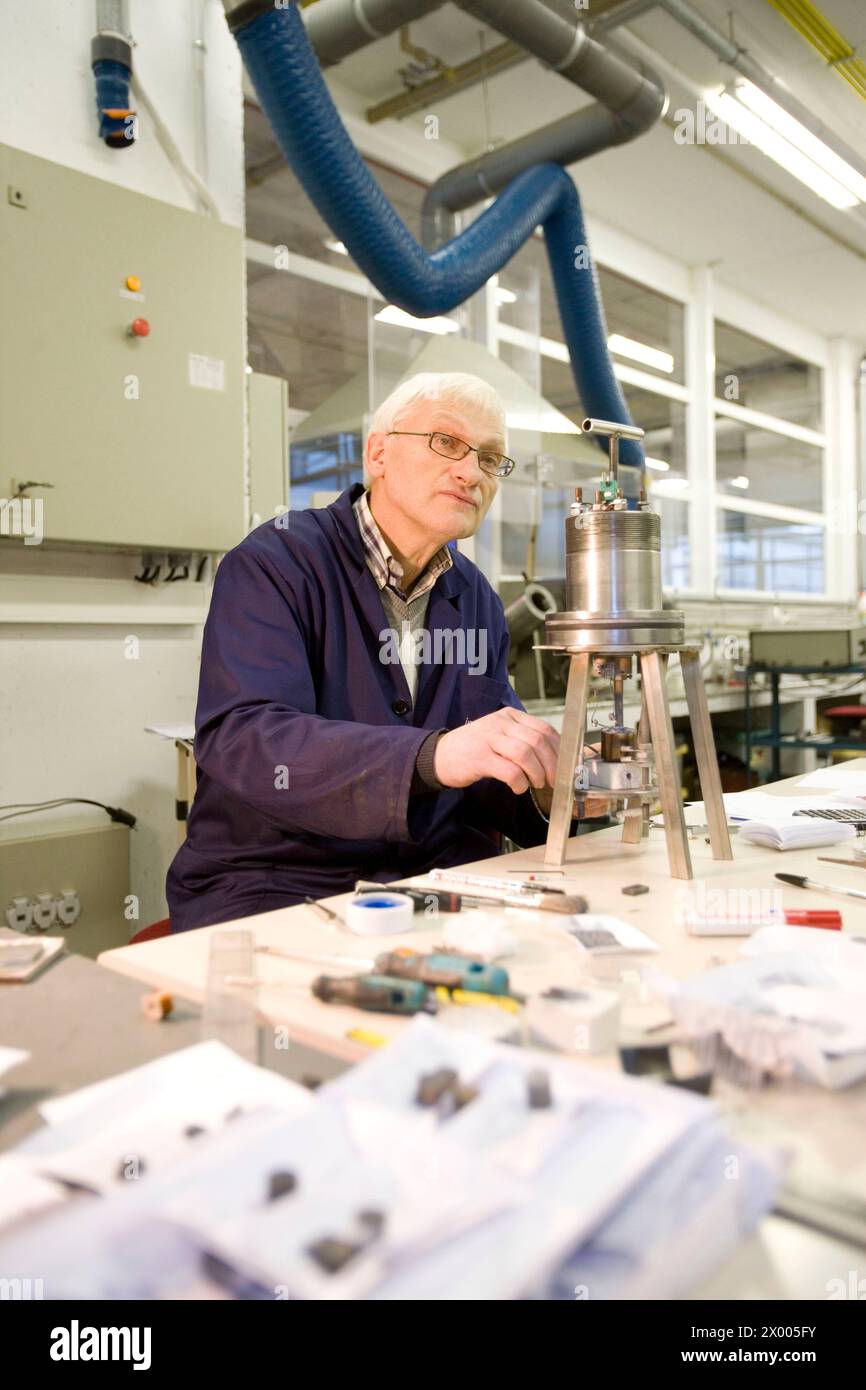 Research in new materials. Ceramics laboratory. Fundacion Inasmet ...