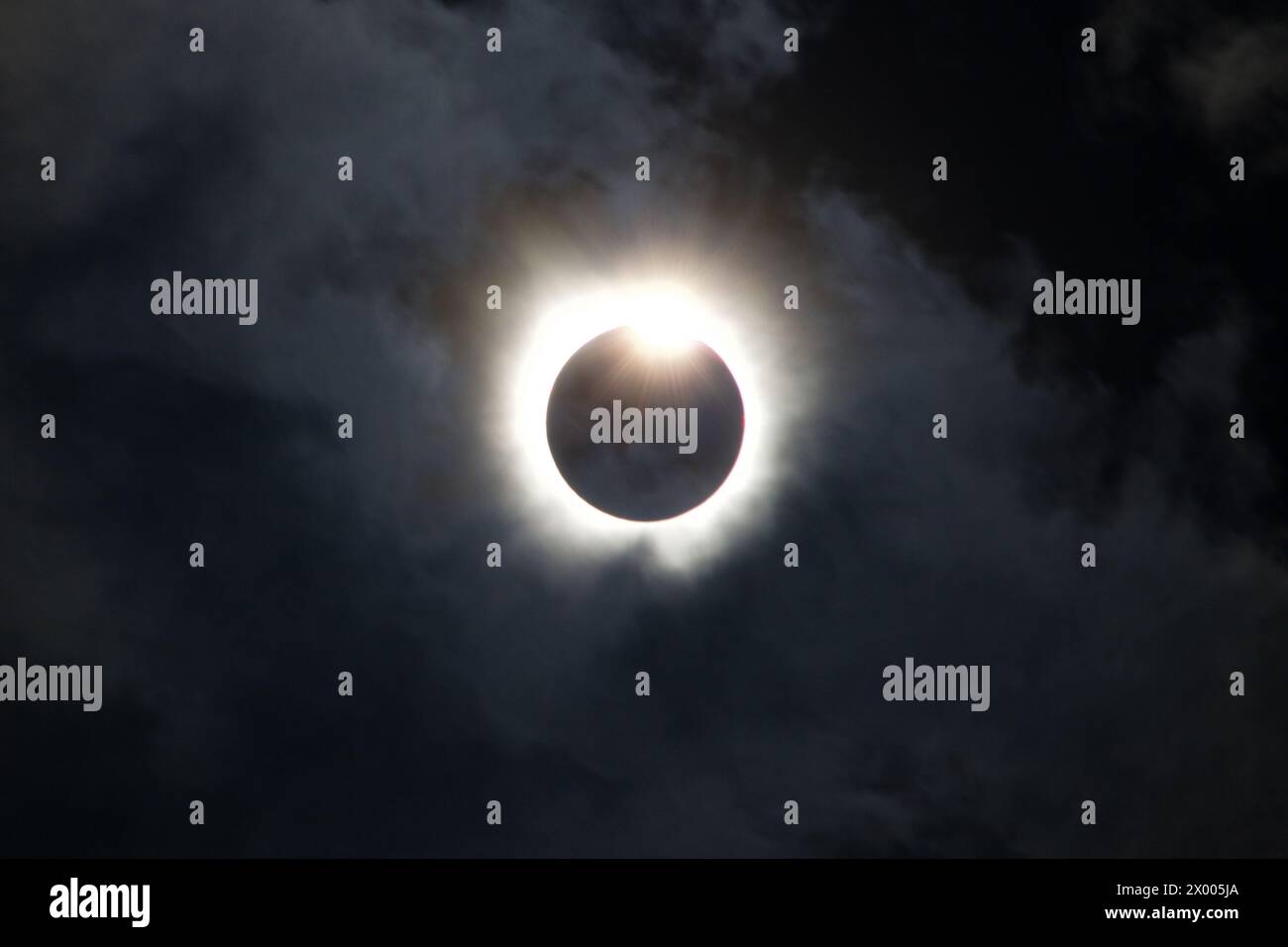 diamond ring around the sun during total solar eclipse on April 8, 2024 ...