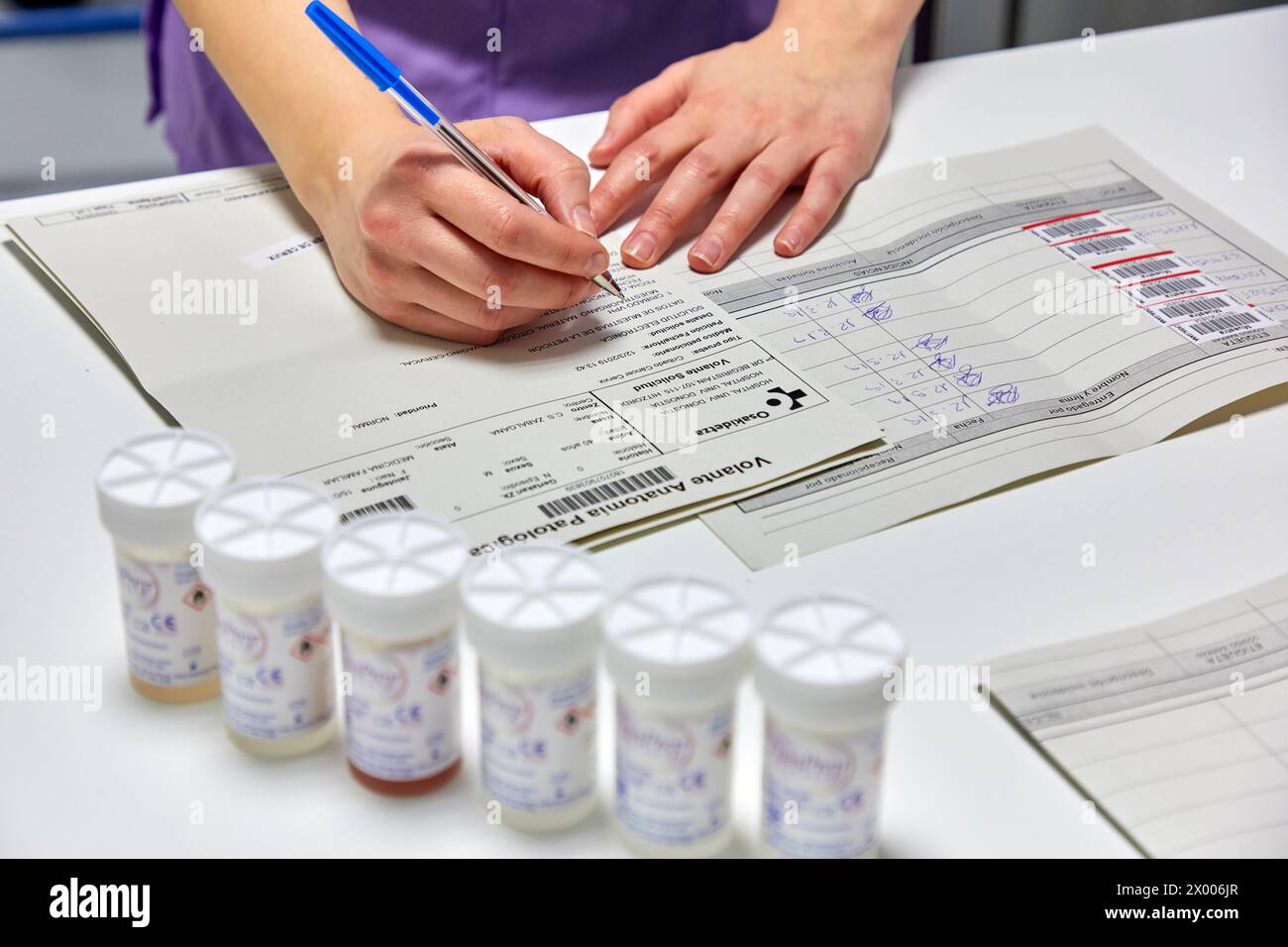 Receipt of samples hi-res stock photography and images - Alamy