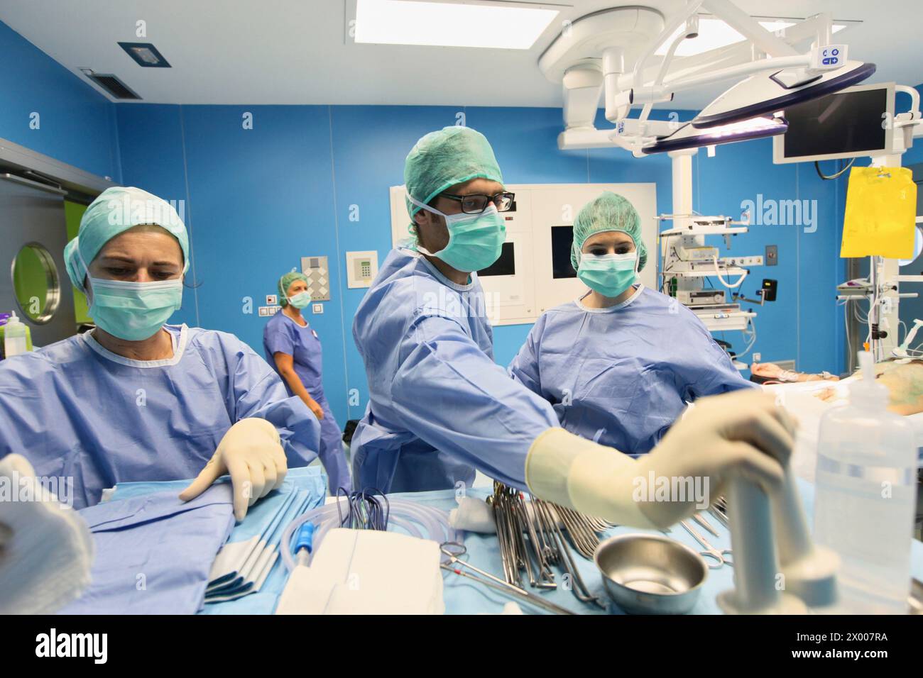 Surgery preparation, Abdominal Hernia Surgery, General Emergency ...