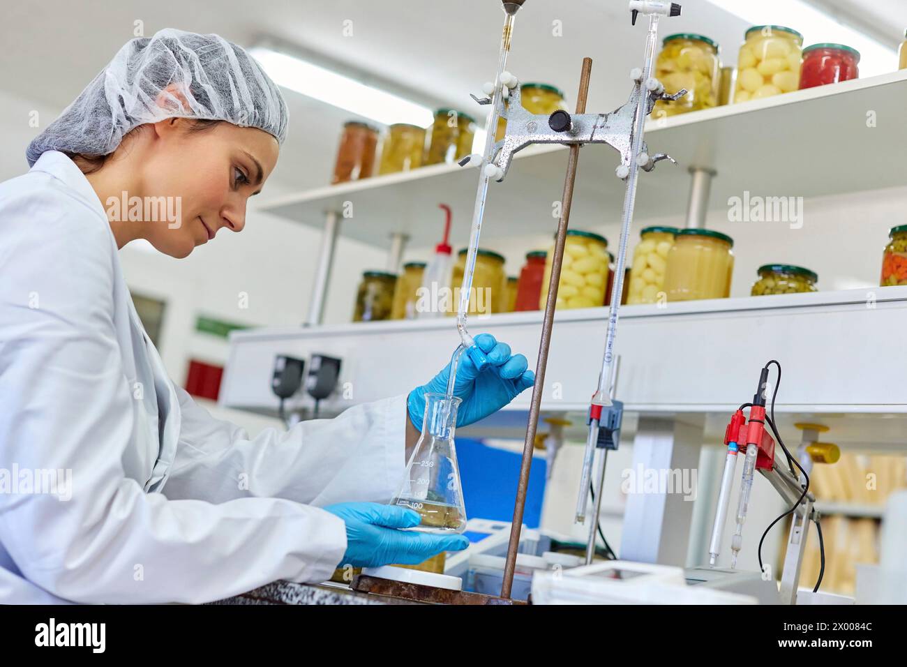 Agri lab hi-res stock photography and images - Alamy