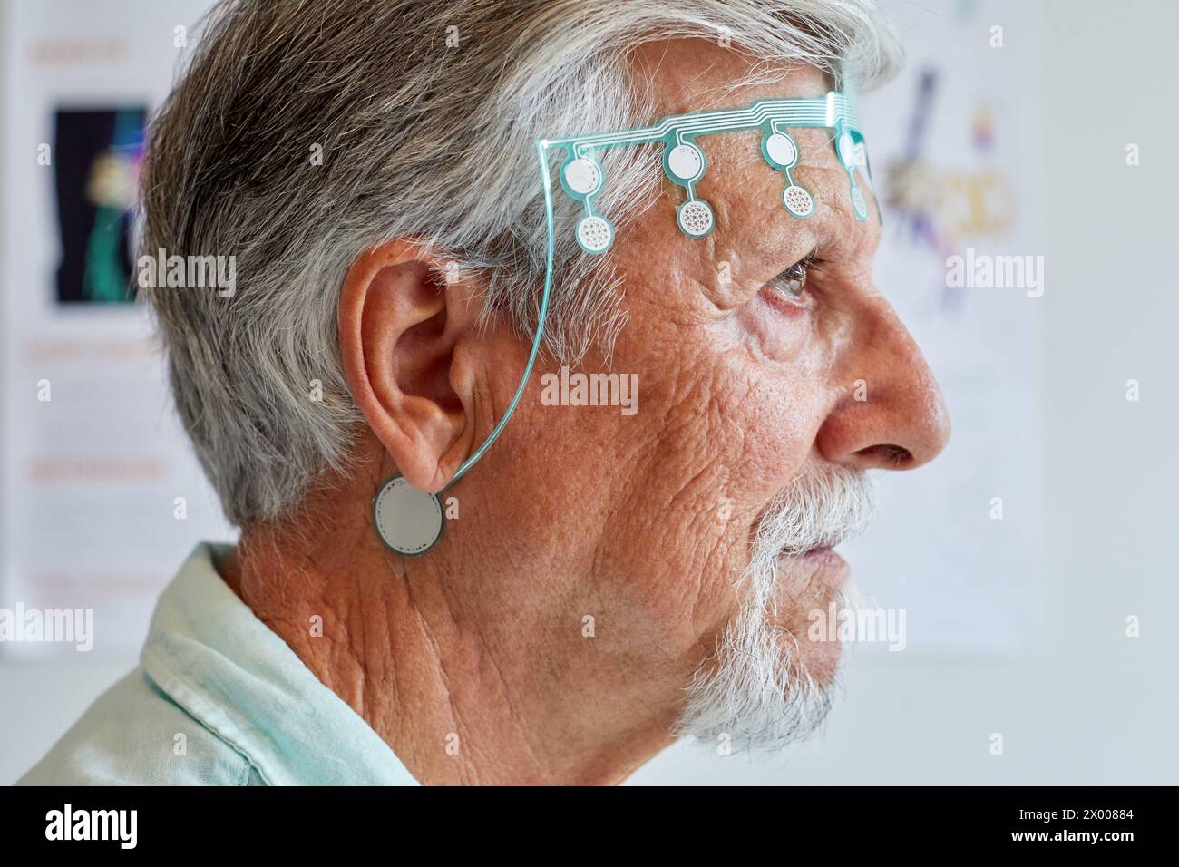 Neuromodulation system in closed loop hi-res stock photography and ...