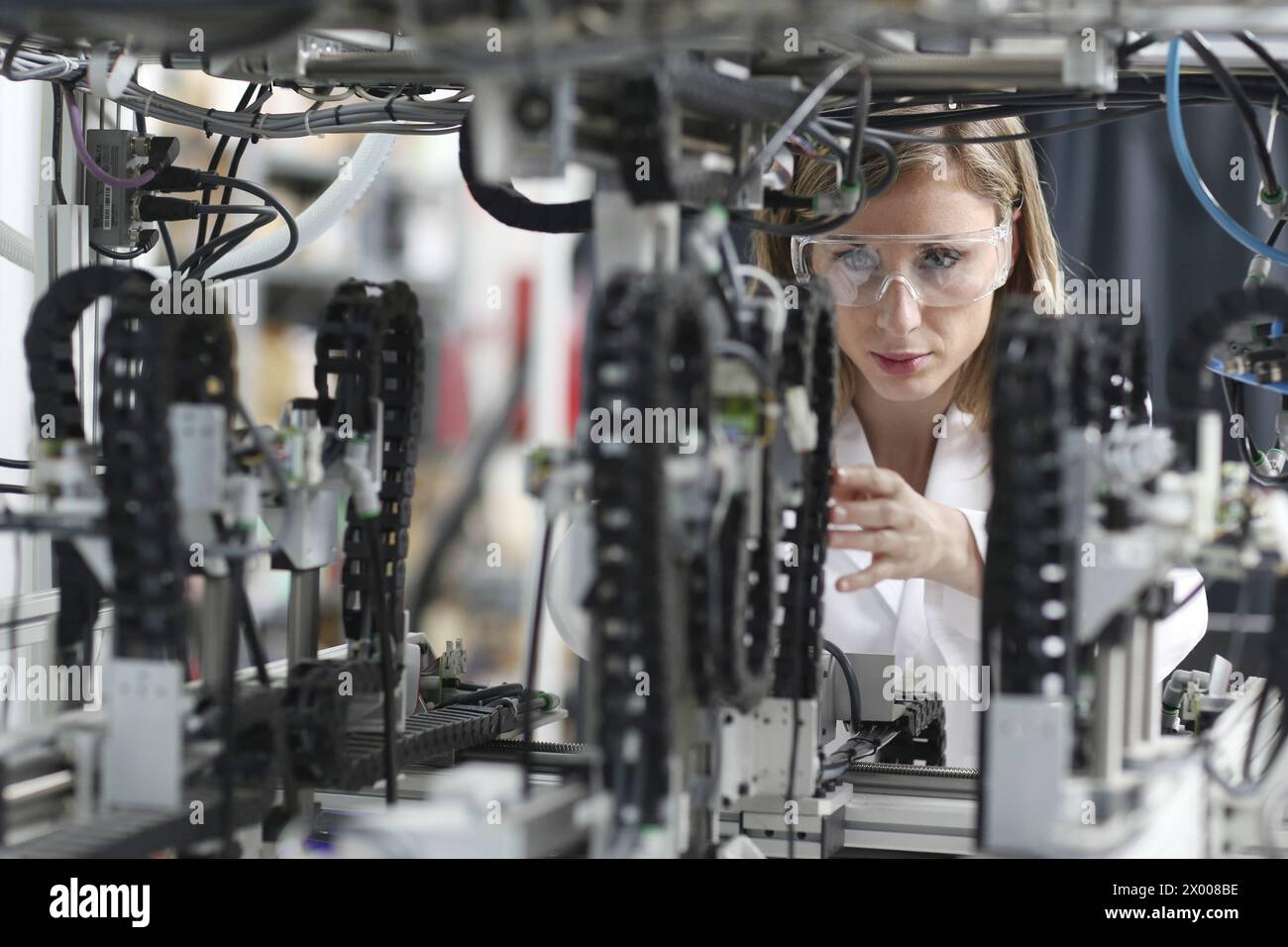 Robotic cell manufacturing composite preforms. Dry fiber preform ...