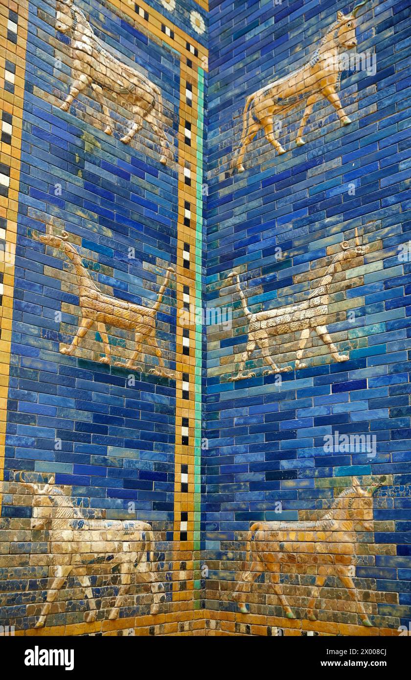 Ishtar Gate of the ancient city of Babylon, Pergamon Museum, Berlin ...