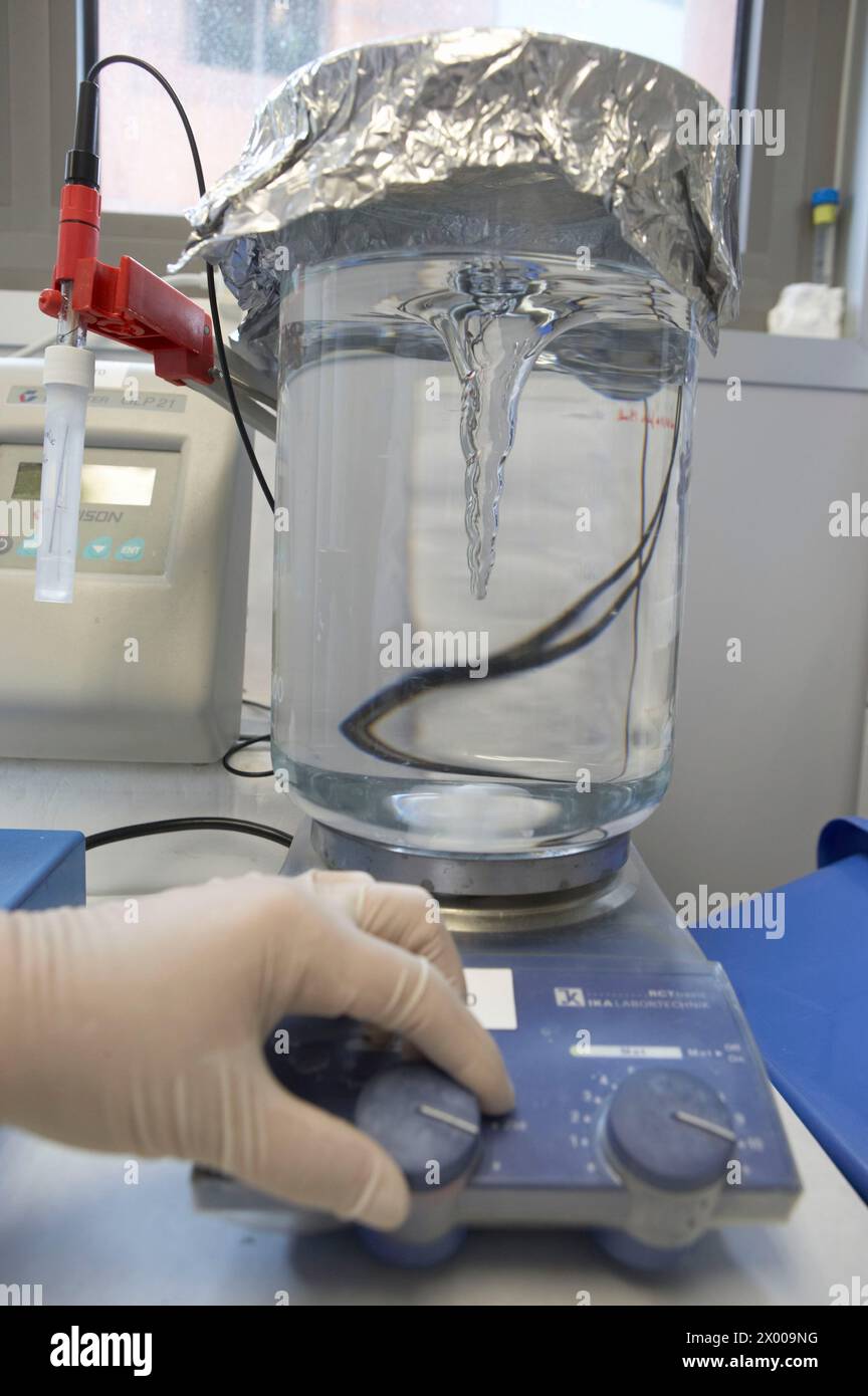 Equipment for medium preparation. Magnetic stirrer with heater ...