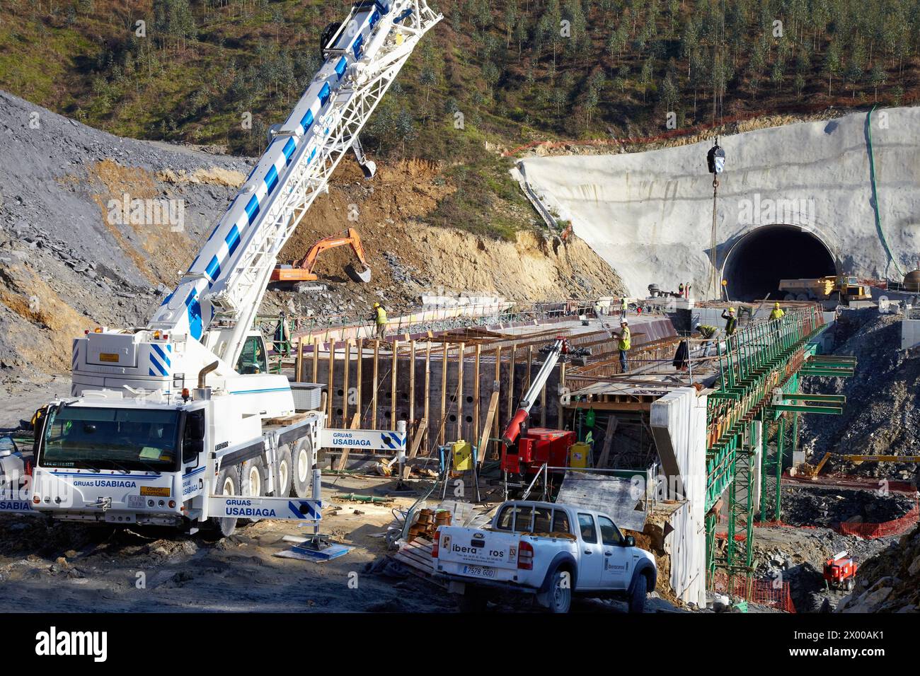 Crane, Construction of viaduct, Works of the new railway platform in ...