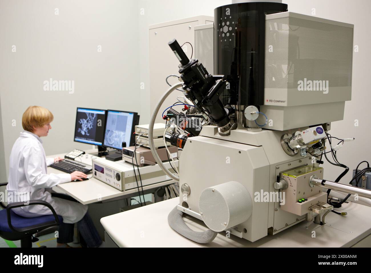 Focused-Ion-Beam Nanofabrication Laboratory, Dual-Beam Focused-Ion-Beam ...