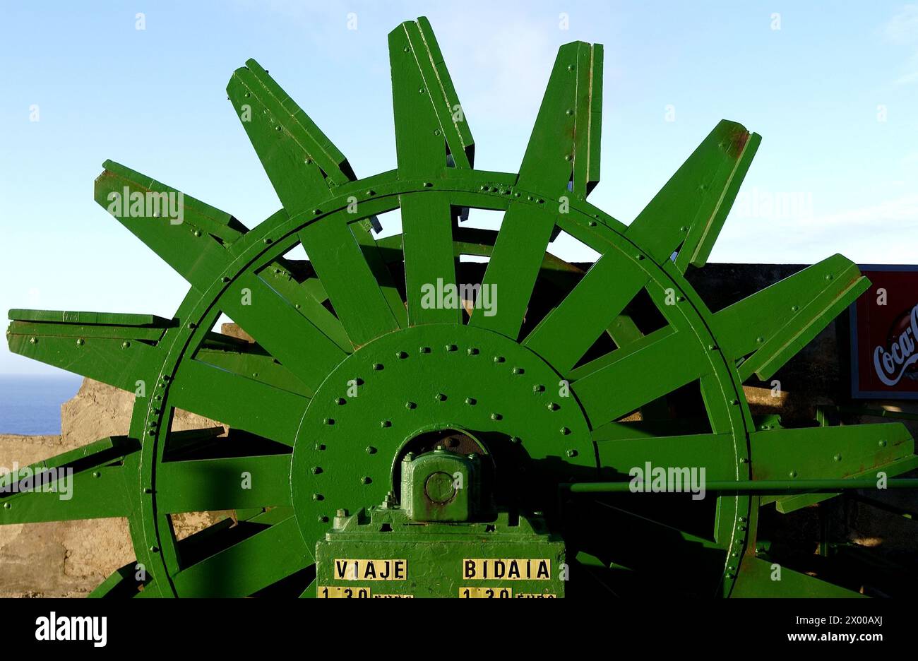 Cable car mechanism wheels hi-res stock photography and images - Alamy