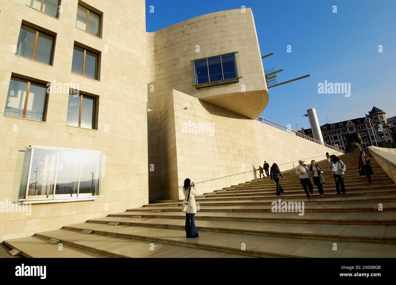 Bilbao guggenheim people taking photos hi-res stock photography and ...