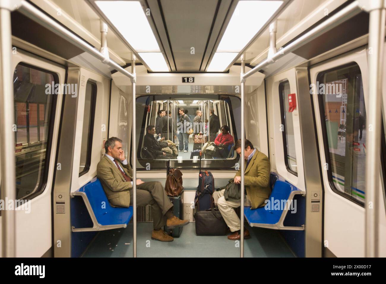 Underground train connecting new T4 terminal with T4S in Madrid Barajas ...
