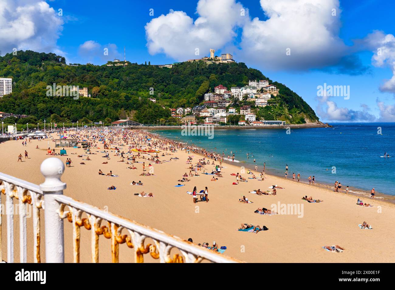 Monte y playa hi-res stock photography and images - Alamy