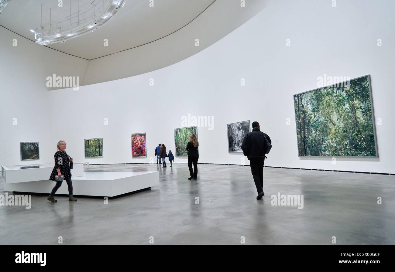 New Pictures from Paradise, Photography Exhibition, Thomas Struth (1954 ...