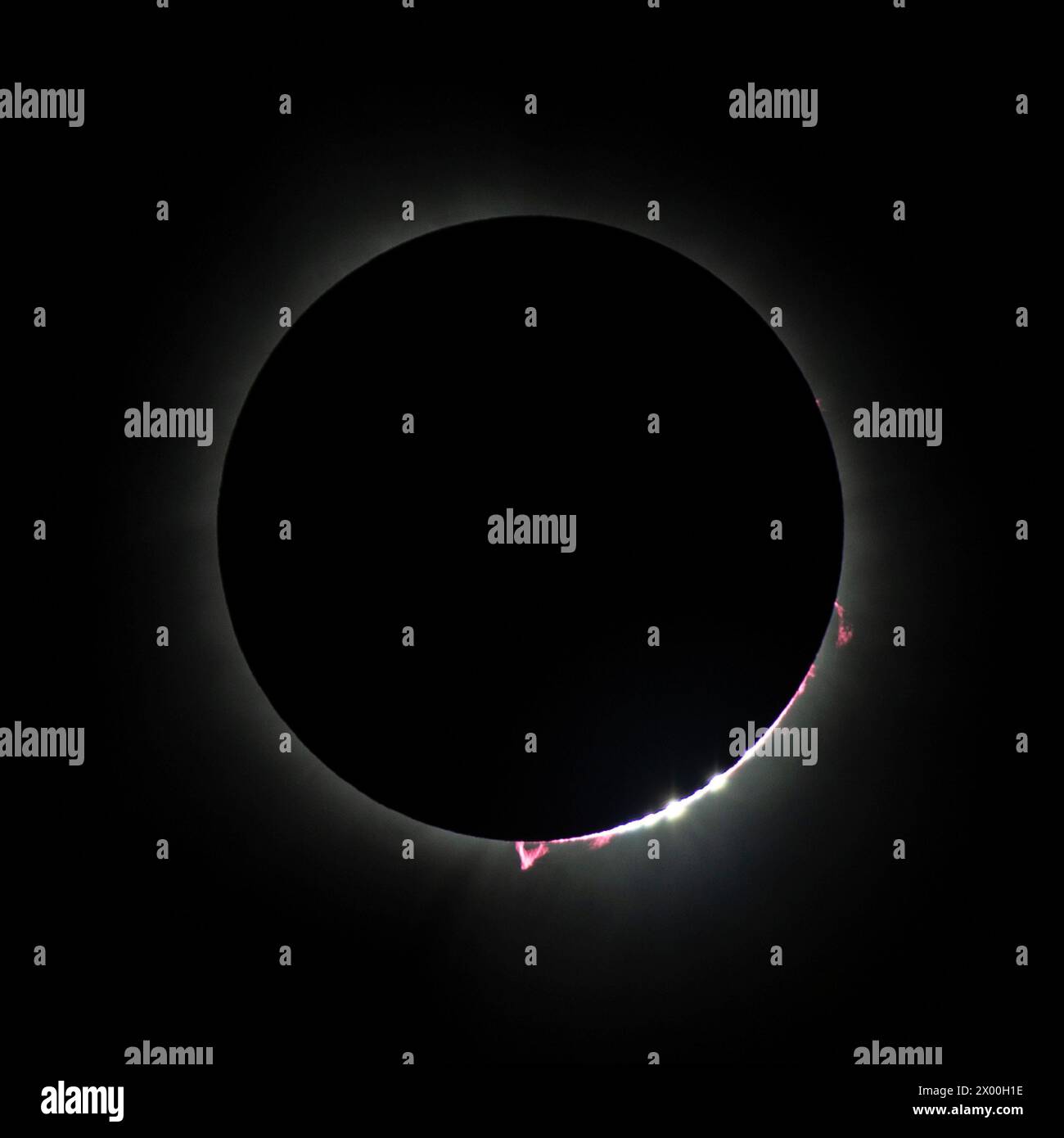 April 8, 2024: Vincennes, IL - A view of the Sun's corona and Bailey's ...