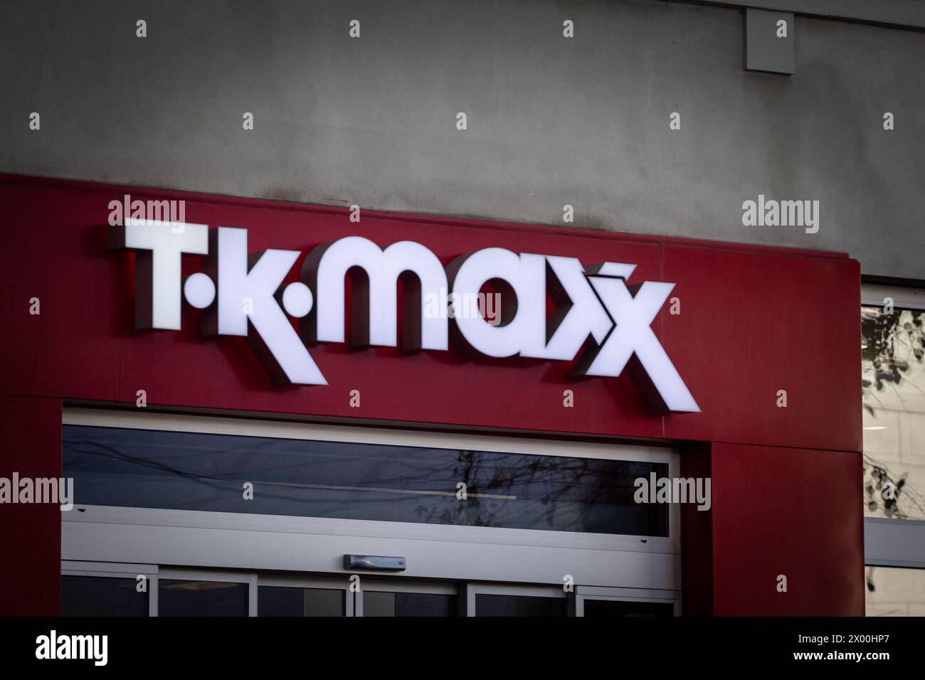 Tk maxx logo hi-res stock photography and images - Alamy