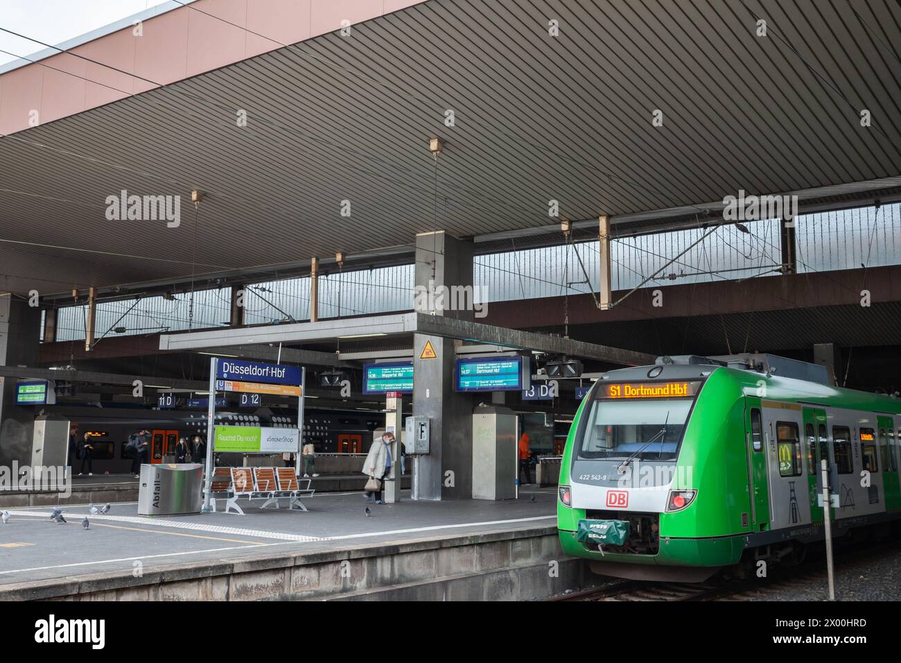 Picture of an S-Bahn train from S-Bahn Rhine Rhur passing by Dusseldorf ...