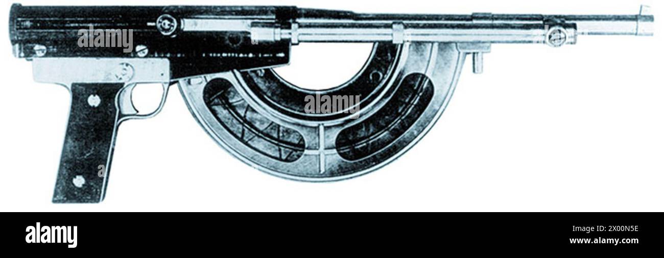 The Chauchat-Ribeyrolles 1918 submachine gun Stock Photo - Alamy