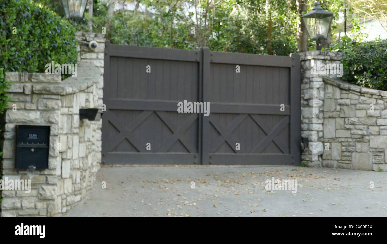 Los Angeles, California, USA 7th April 2024 Talent Agent Bert ...