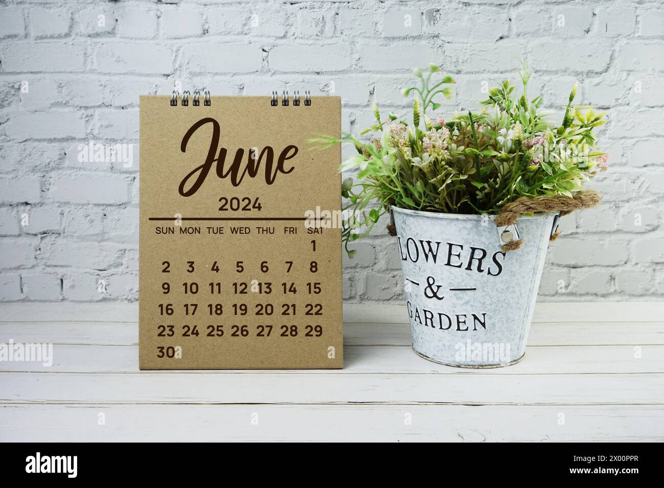 Monday wedding day calendar hi-res stock photography and images - Alamy