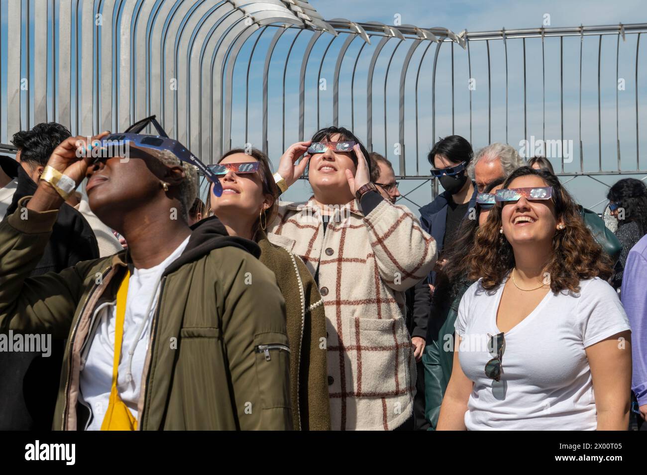 Image of the solar eclipse 2024 hi-res stock photography and images - Alamy