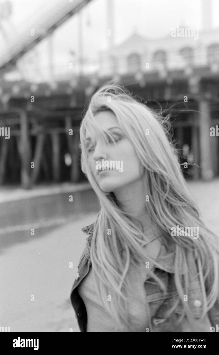 Kelly levesque hi-res stock photography and images - Alamy