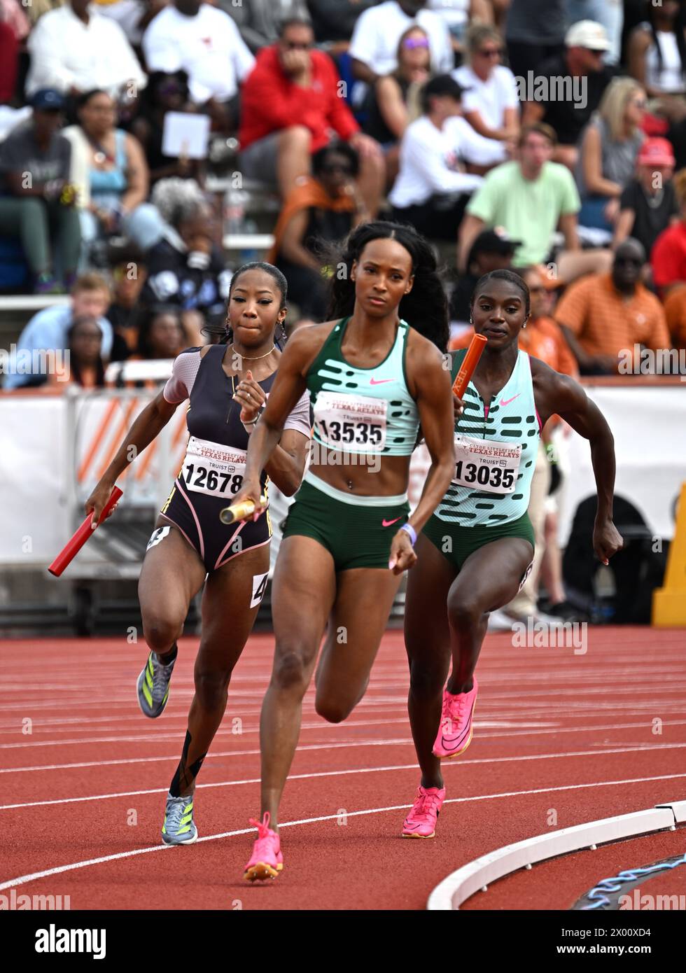 Alexis holmes hi-res stock photography and images - Alamy