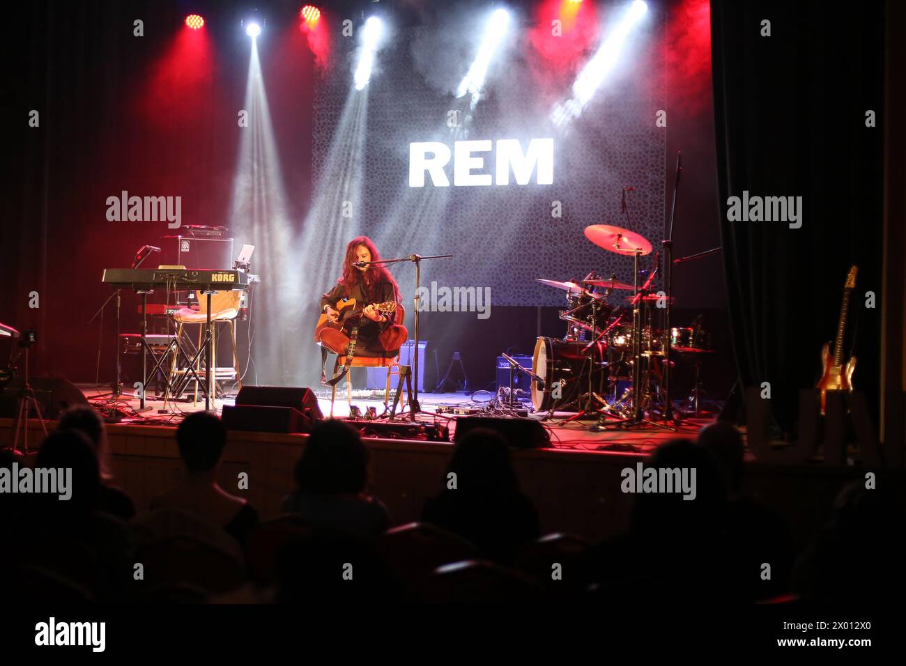 Rem performance hi-res stock photography and images - Alamy