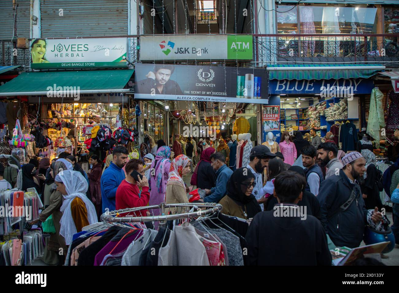 Srinagar, India. 08th Apr, 2024. Kashmiri Muslims seen shopping ahead of the Muslim festival Eid ...