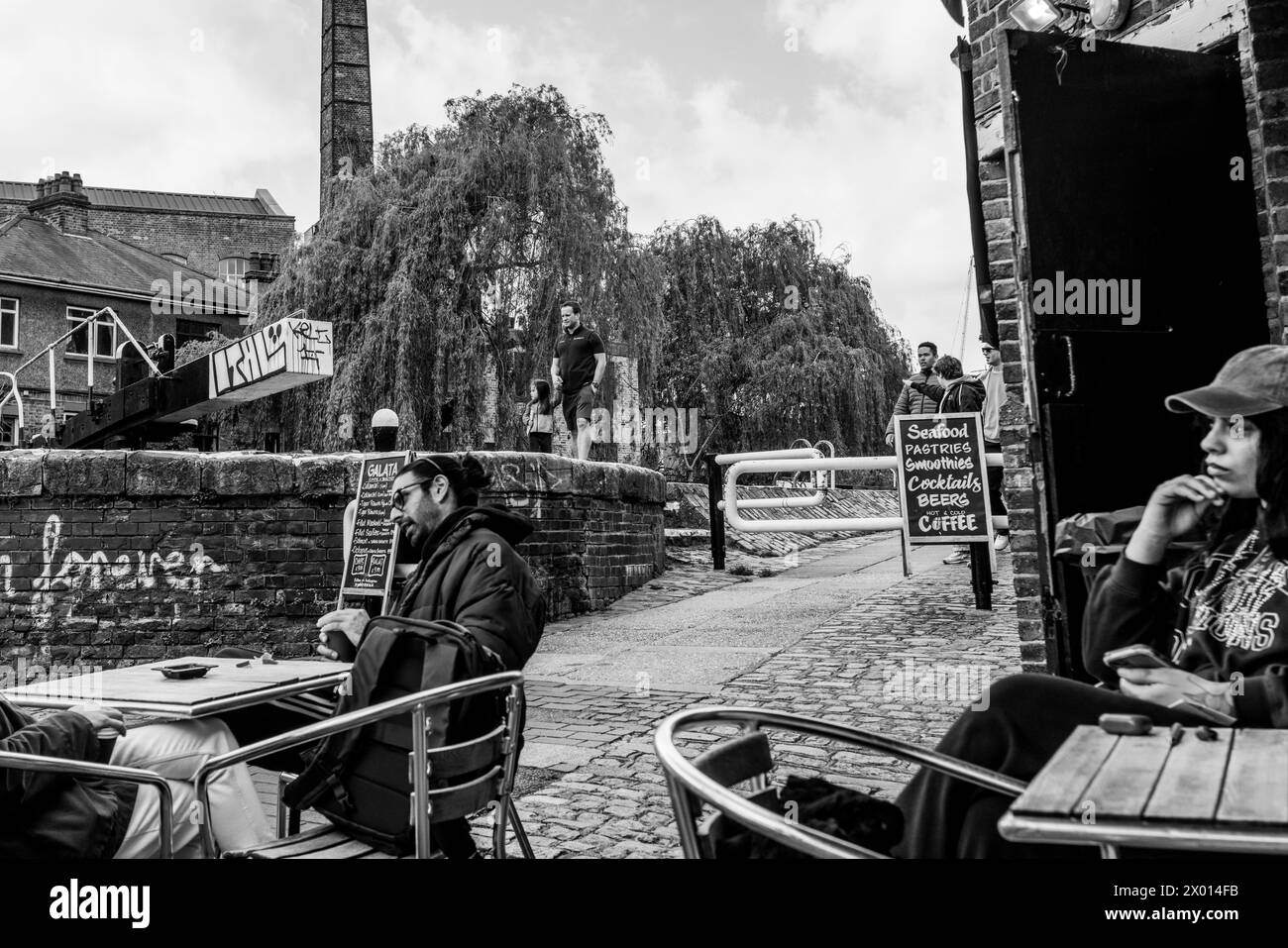 London City Road Lock Stock Photo - Alamy
