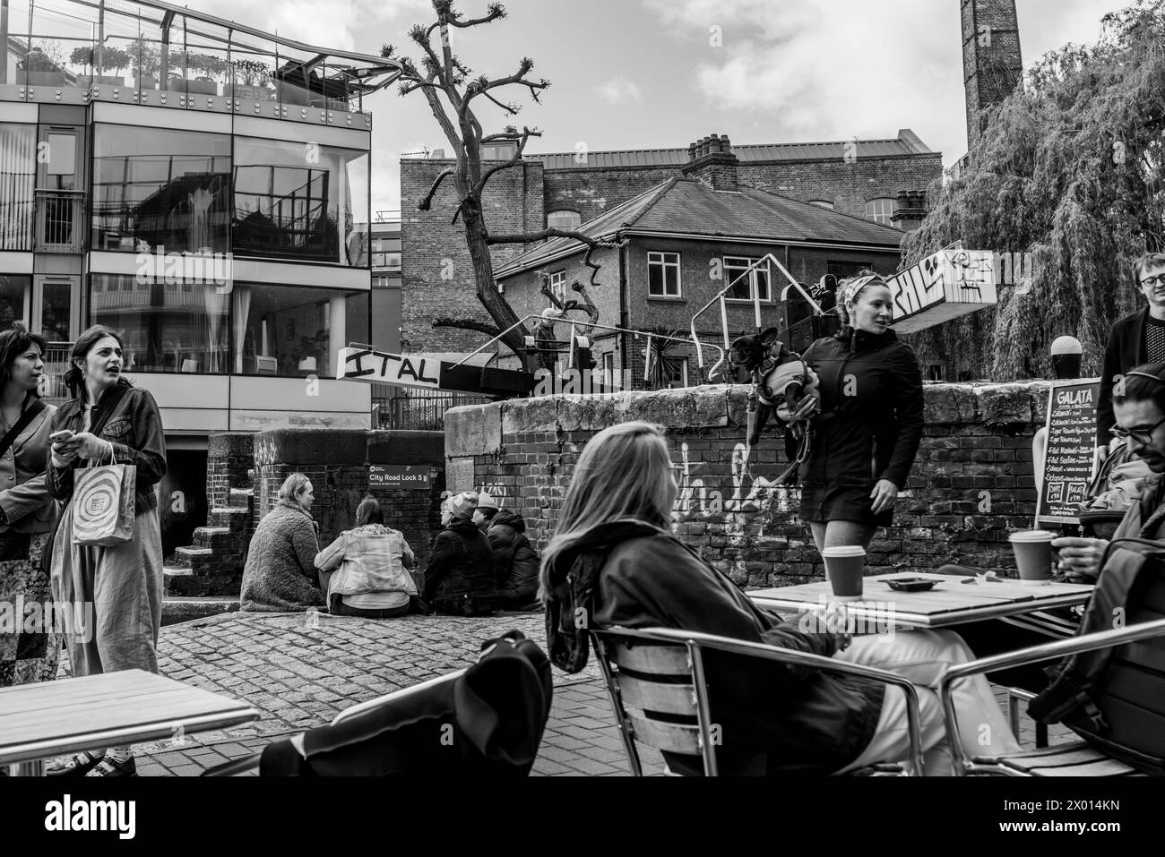 London City Road Lock Stock Photo - Alamy