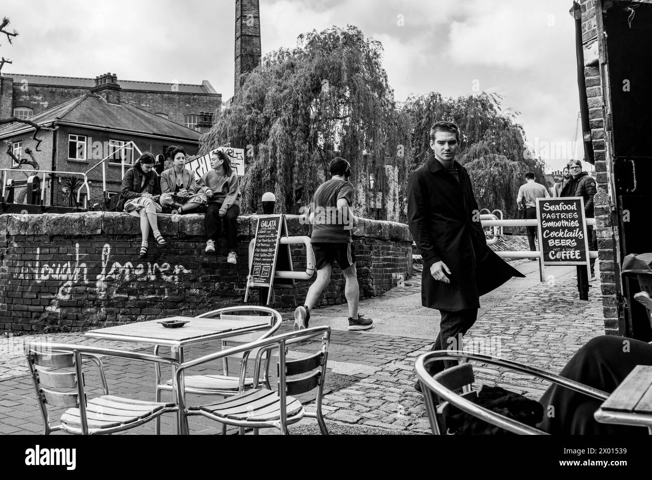 London City Road Lock Stock Photo - Alamy