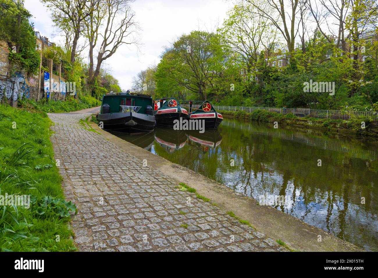 London City Road Lock Stock Photo - Alamy
