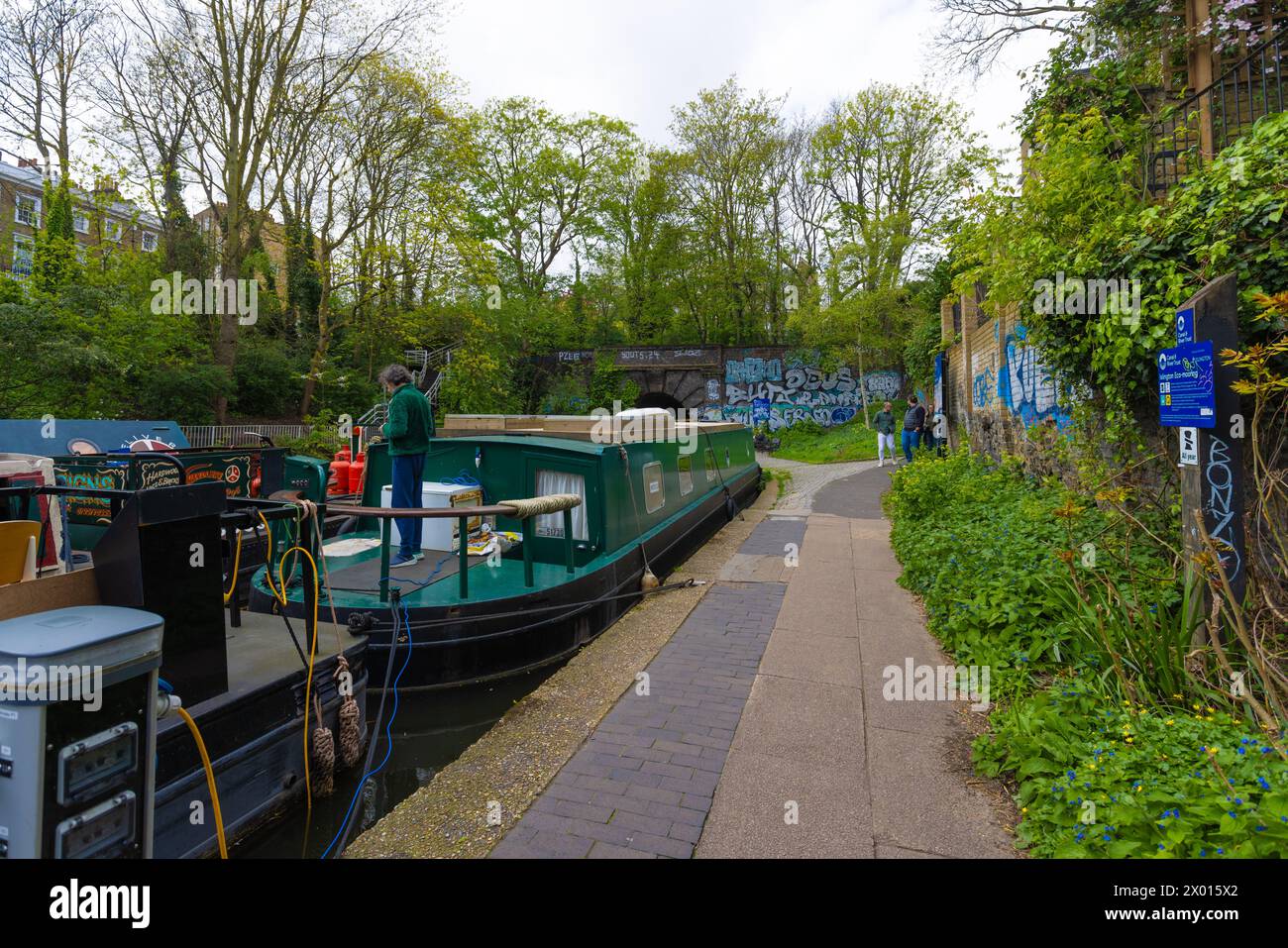 London City Road Lock Stock Photo - Alamy