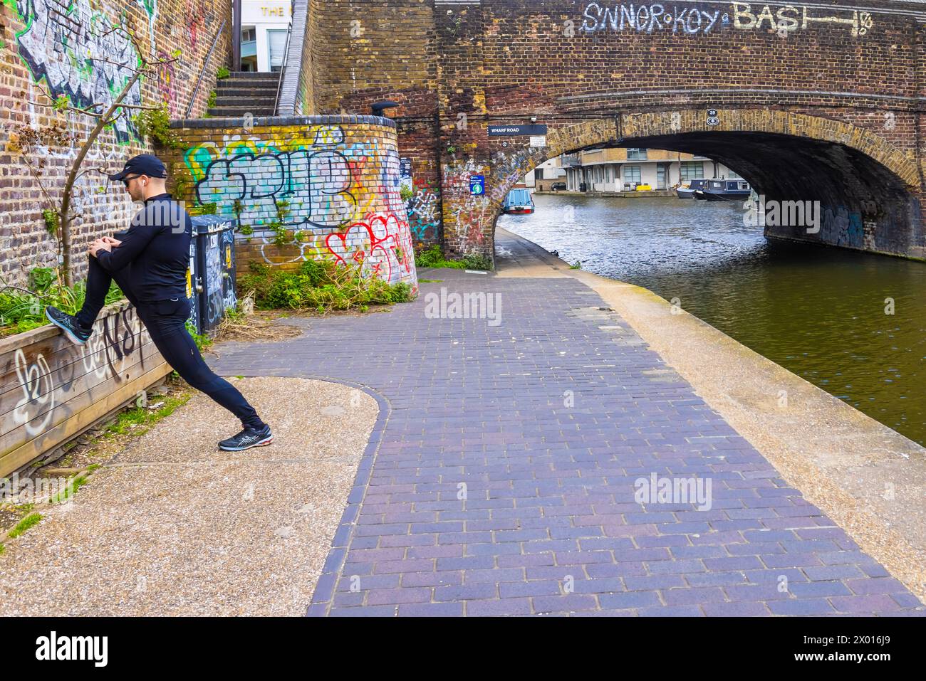 London City Road Lock Stock Photo - Alamy