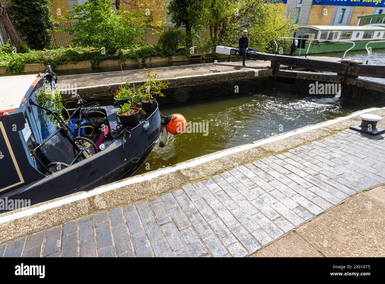 London City Road Lock Stock Photo - Alamy