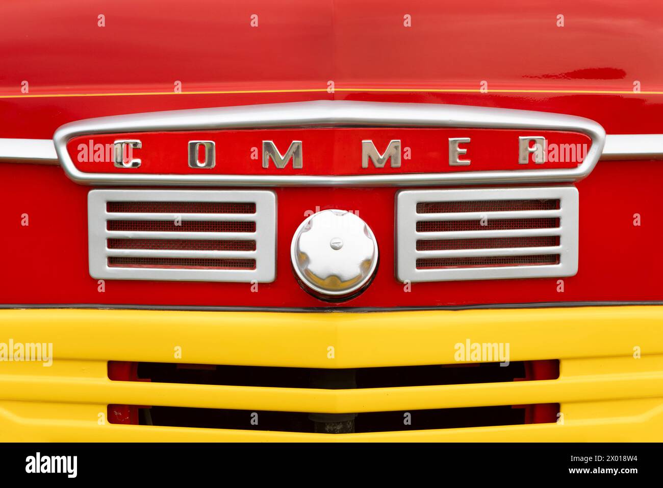The logo on the front of a classic Commer lorry Stock Photo - Alamy