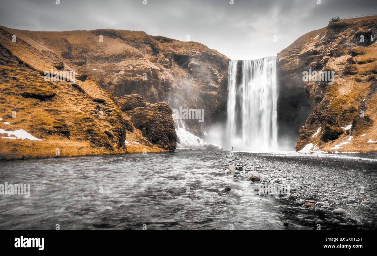 Sfondo a cascata hi-res stock photography and images - Alamy