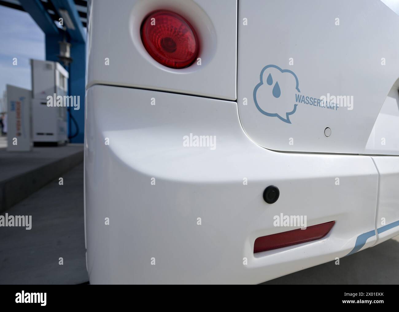 TOPIC IMAGE Project 'image of the future': A hydrogen-powered bus at ...