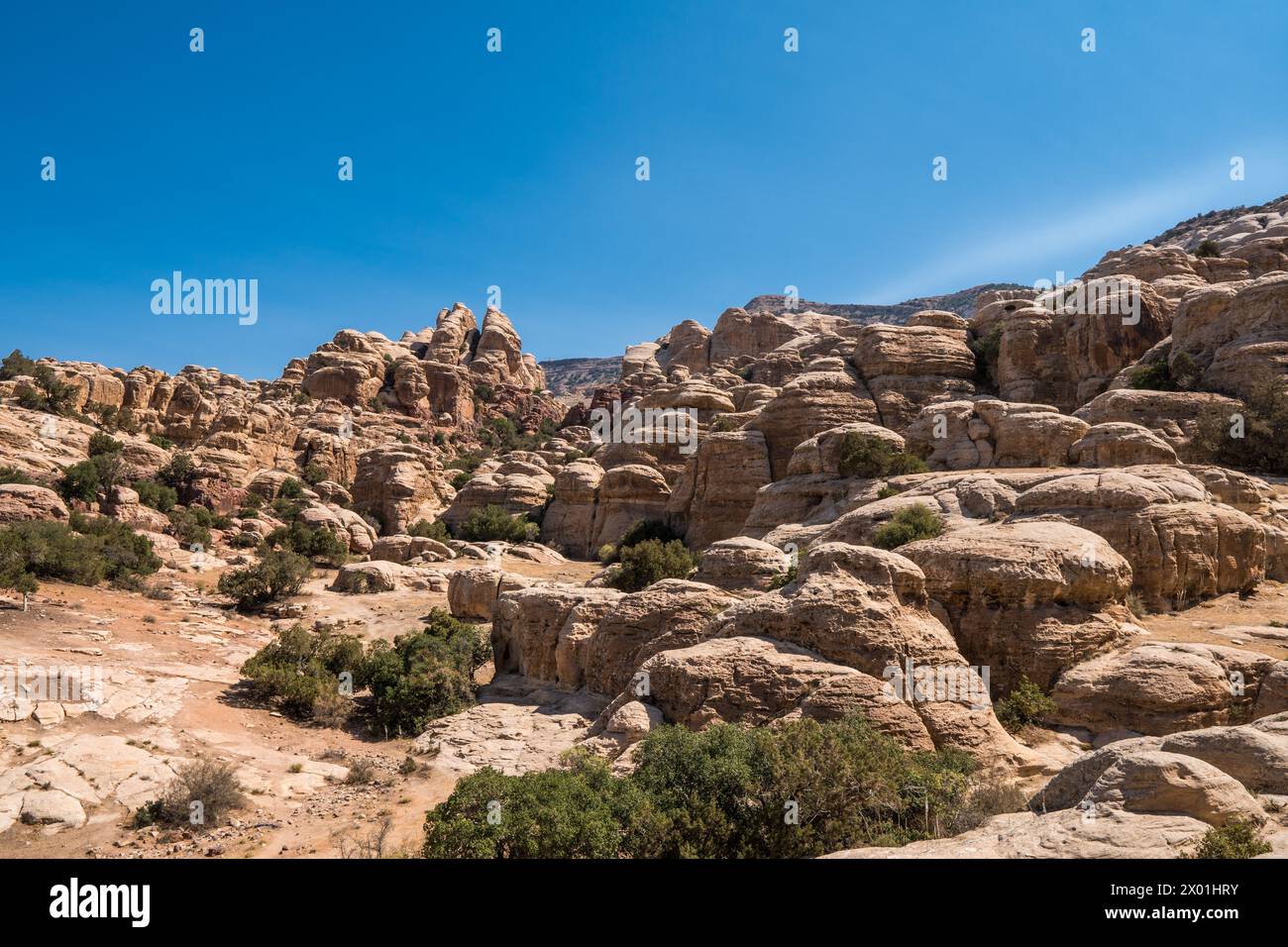 Shaq al Reesh trail in the Dana Biosphere, Jordan Stock Photo - Alamy