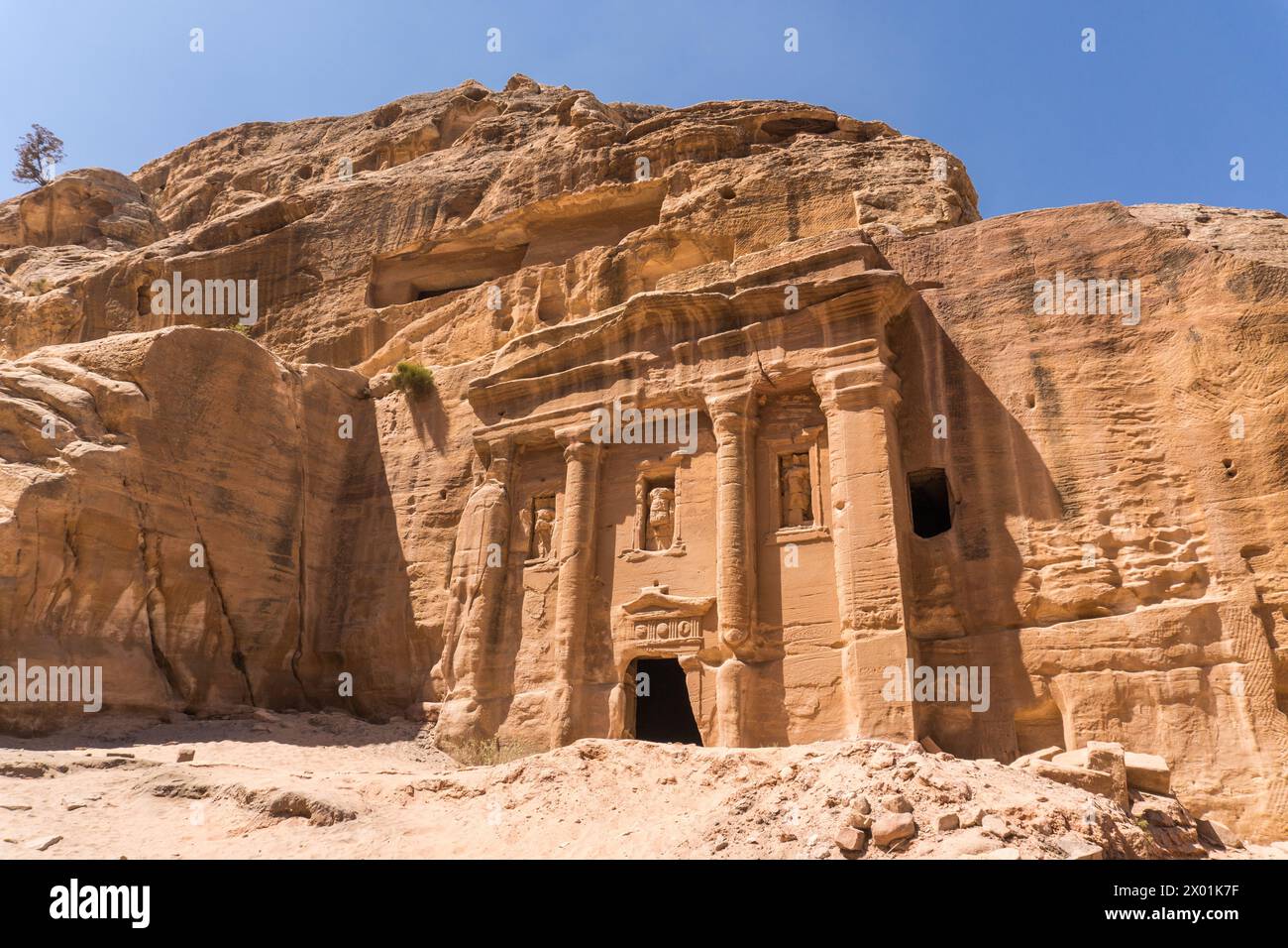 Roman soldier tomb hi-res stock photography and images - Alamy